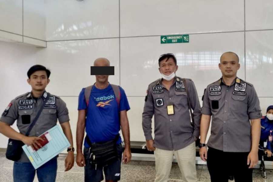 Tiga WNA Dideportasi dari Bali | BALIPOST.com