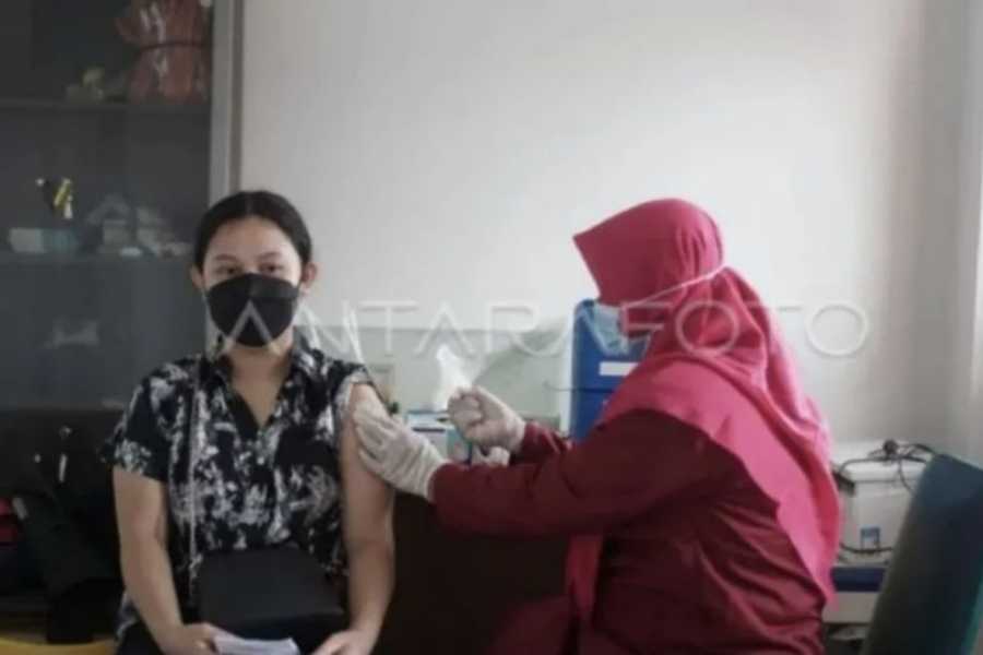 Kemenkes Kebut Vaksinasi Covid 19 Dosis Penguat Booster 1 Balipost