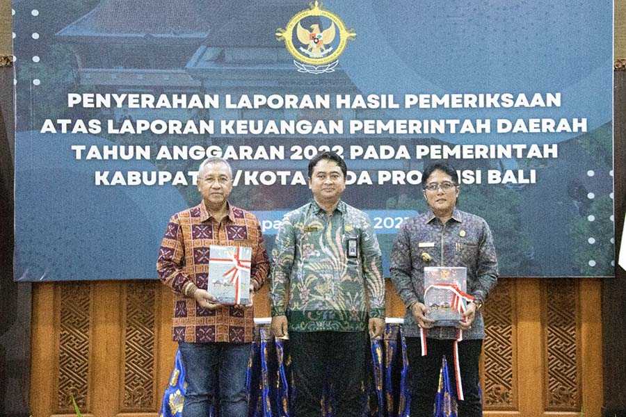 Pemkab Badung Kembali Raih Opini WTP | BALIPOST.com