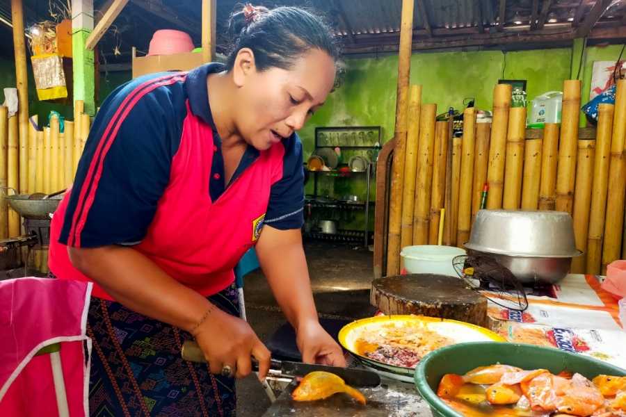 Dianggap Hama di Danau Batur, Ikan Red Devil Diolah Jadi Camilan Gurih ...