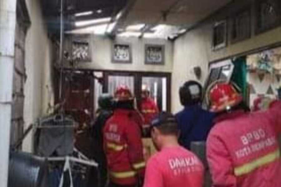 Kamar Kos dan Gudang Terompet Terbakar | BALIPOST.com