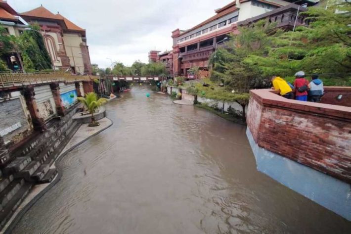 Waspadai Banjir Rob di Pesisir Bali | BALIPOST.com