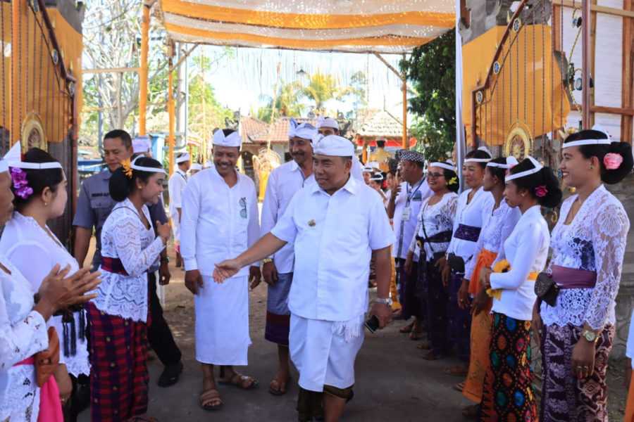 Bupati Jembrana Hadiri Ngenteg Linggih Desa Adat Pulukan | BALIPOST.com