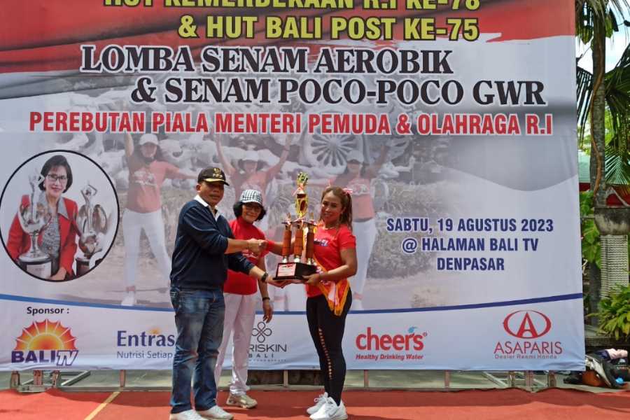Rustini Boyong Piala Menpora di HUT Bali Post | BALIPOST.com