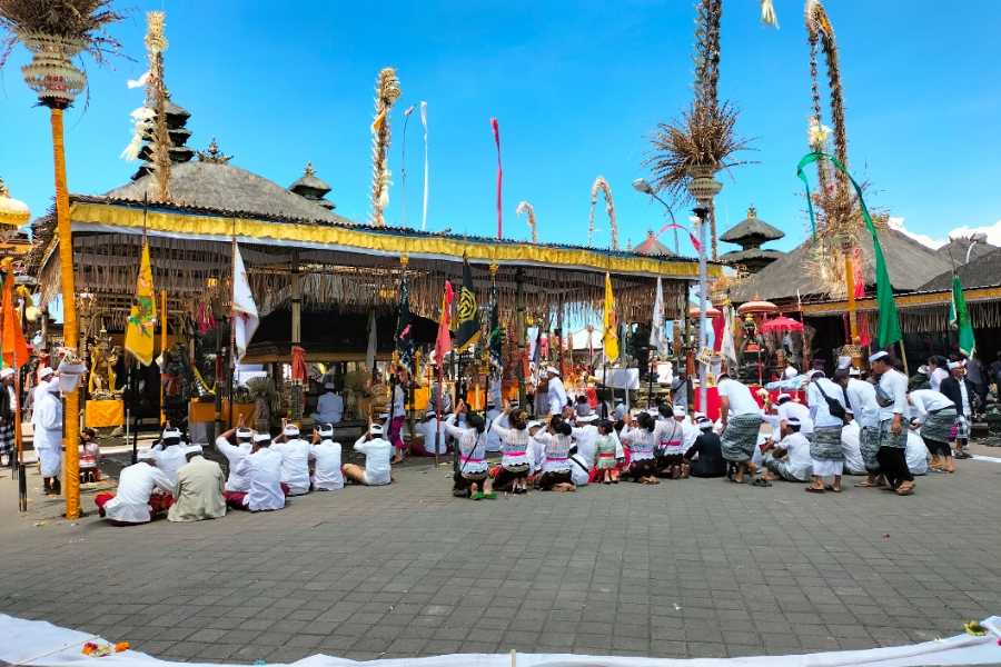 Mapepada Agung Awali Puncak Pujawali di Pura Tuluk Biyu Batur ...