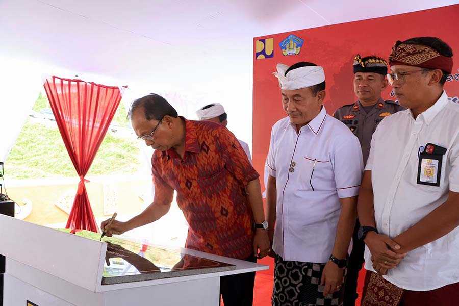 Percepat Akses Pura Dalem Puri-Besakih, Gubernur Koster Resmikan Jembatan Titi Sudamala ...