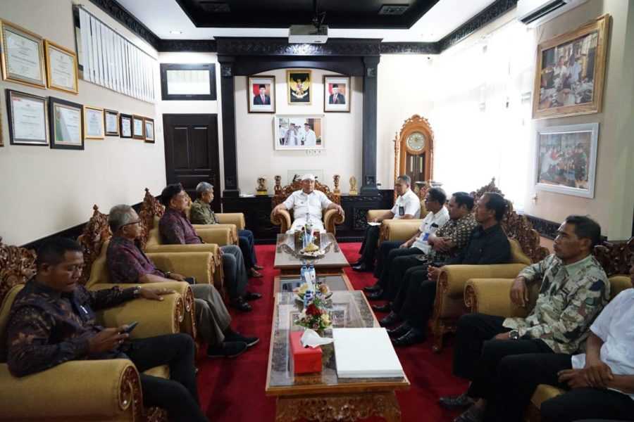 Bupati Tamba Serahkan Dana Hibah 1 Miliar Ke Fkub
