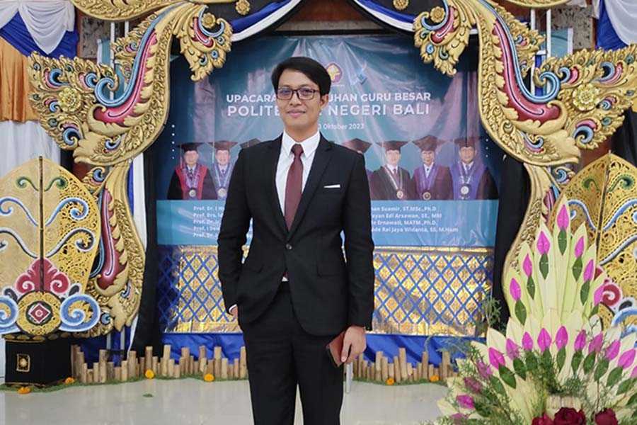 Guru Besar Termuda di Politeknik se-Indonesia, Prof. Edi Ingin Ubah ...