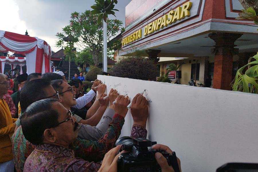 Polresta Denpasar Gelar Deklarasi Damai Ini Diantisipasi Saat Pemilu