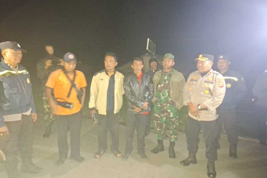 Sempat Tersesat di Gunung Adeng, Enam Pendaki Berhasil Dievakuasi | BALIPOST.com