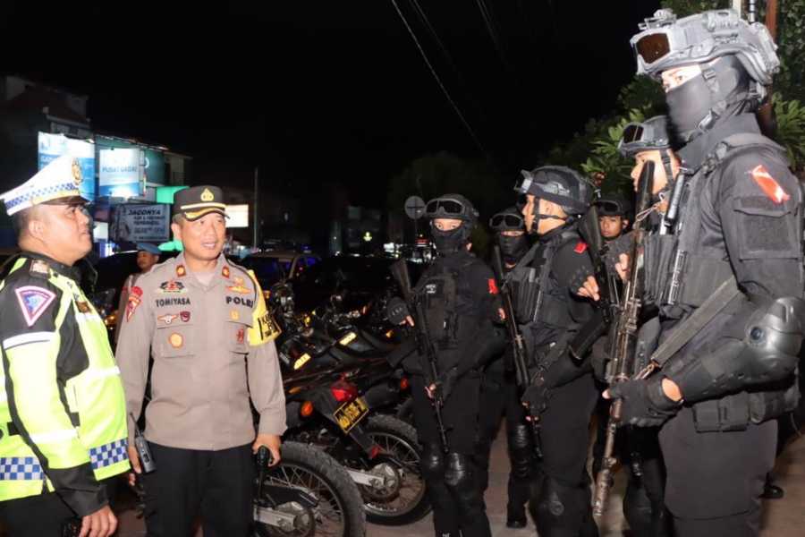 Patroli Gabungan Libatkan Brimob Bersenjata Lengkap | BALIPOST.com