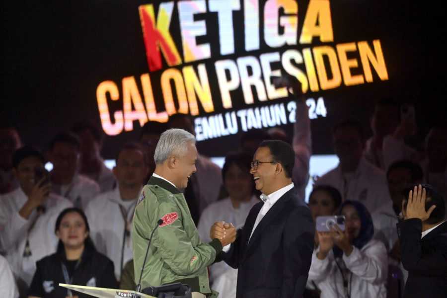 Anies dan Prabowo Tak Salaman Usai Debat Capres, Ini Kata Keduanya | BALIPOST.com