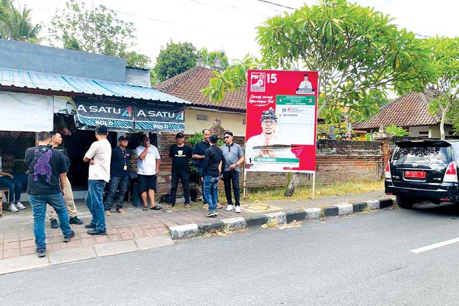 Bawaslu Badung Tangani Dua Kasus Perusakan APK | BALIPOST.com