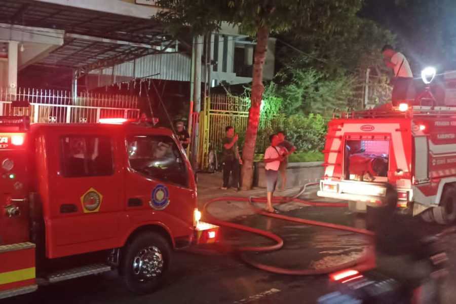 Gudang Pengolahan Kayu Terbakar | BALIPOST.com