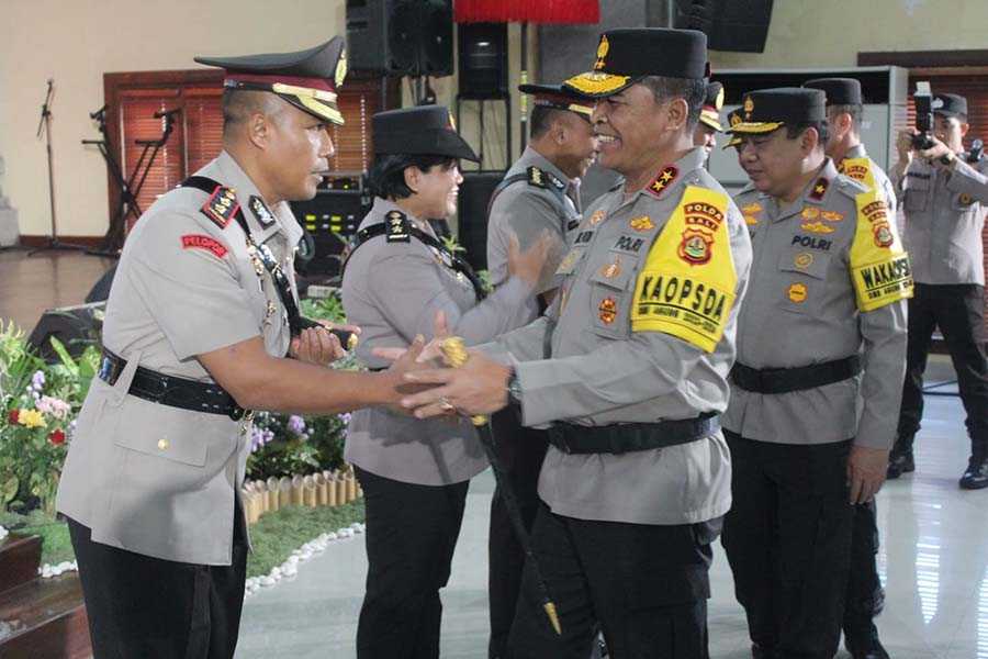 Kapolda Bali Lantik Kapolres Bandara Ngurah Rai | BALIPOST.com