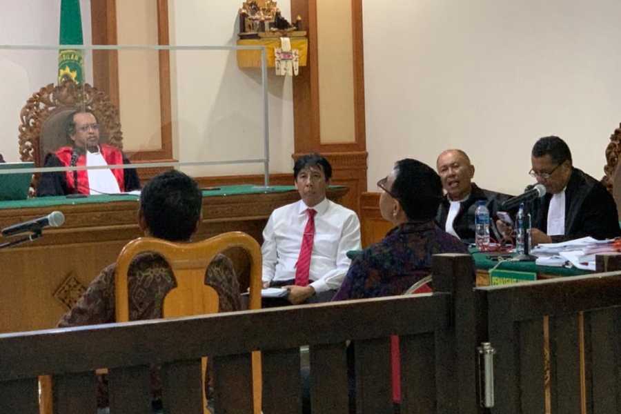 Sidang Kasus SPI Unud, Diwarnai Air Mata Prof Antara hingga Hotman Kena ...