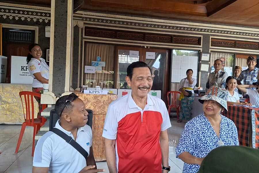 Menko Marves dan Istri Nyoblos di Cemagi Badung, Ada Apa? | BALIPOST.com