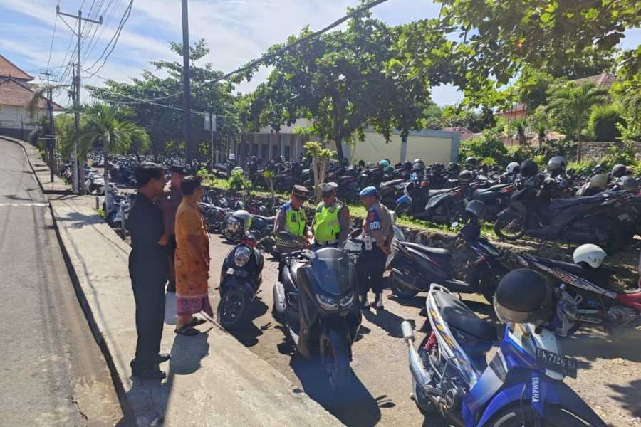 Polsek Sidak Sekolah, Temukan Puluhan Motor Tanpa Plat | BALIPOST.com