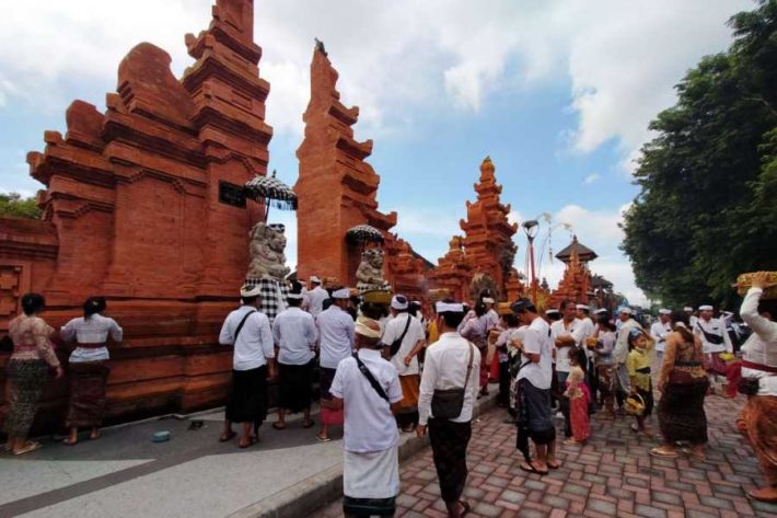 Galungan Tiba! Simak Makna dan Aktivitas Umat Hindu saat Hari Suci Ini ...