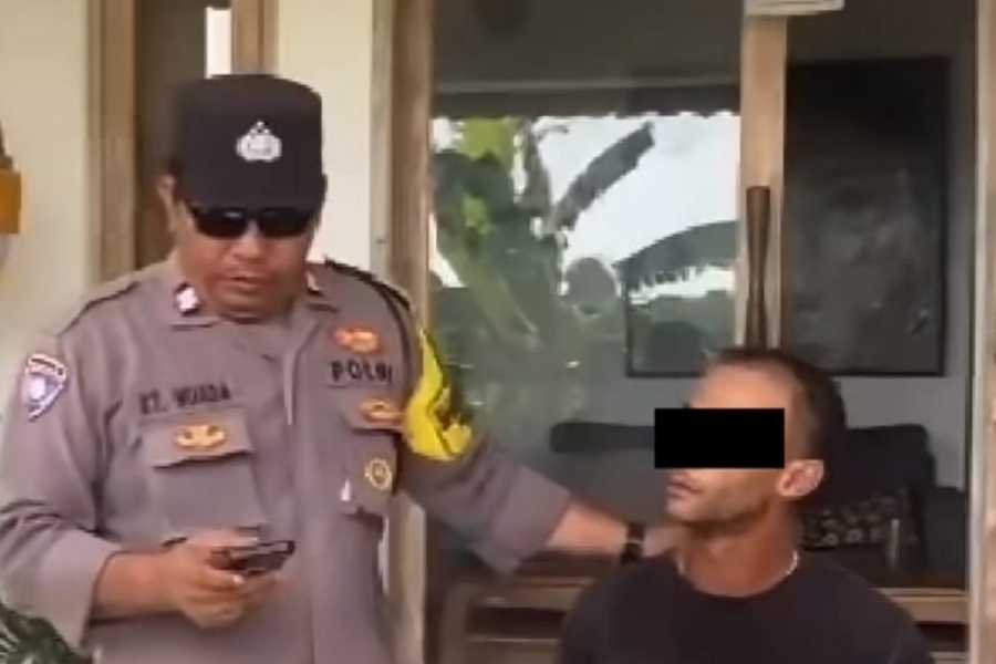 Diduga Terlibat Percobaan Penculikan Anak, WNA Bawa Sajam Diamankan ... Diduga Terlibat Percobaan Penculikan Anak, WNA Bawa Sajam Diamankan ...