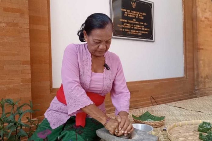 WWF ke-10, Petani Bali Pamerkan Produk Kesehatan “Boreh” dan Arak ...