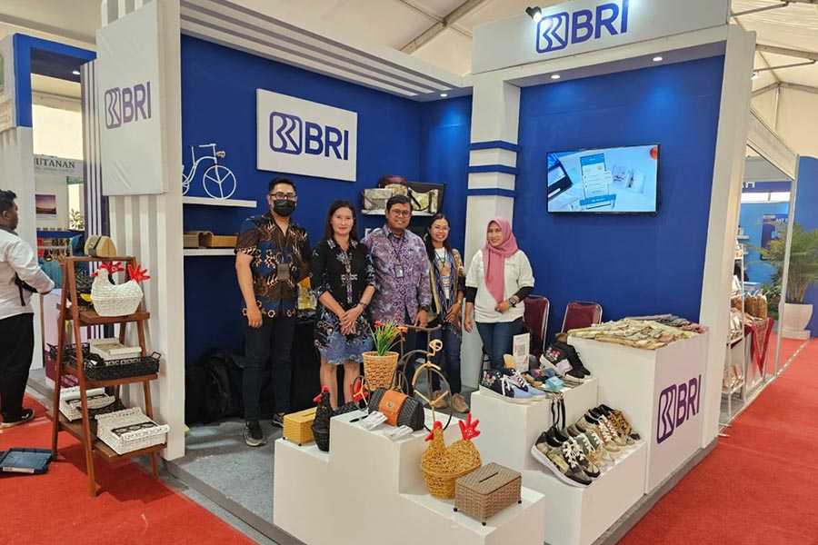 KUR BRI Bantu Usaha Kayu Rotan Bangkit dari Krisis | BALIPOST.com