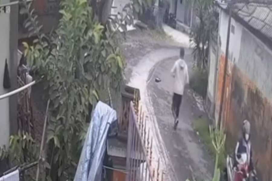 Viral di Medsos Penjambretan, Ini Sebenarnya Terjadi | BALIPOST.com