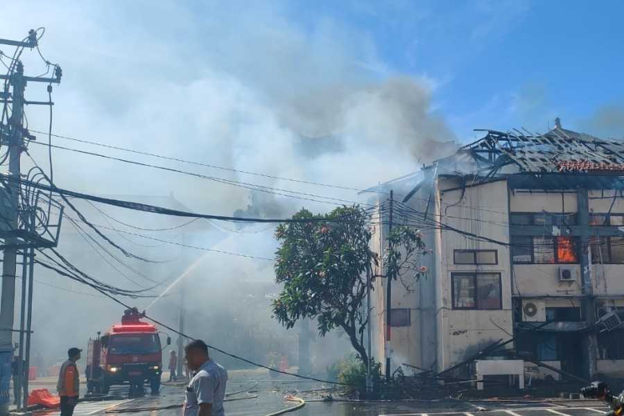 Benarkan Gedung GDLN Terbakar, Ini Kata Rektor Unud | BALIPOST.com