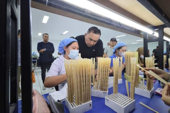 Bupati Tamba Pantau Penyerapan Tenaga Lokal di Mitra Prodin | BALIPOST.com