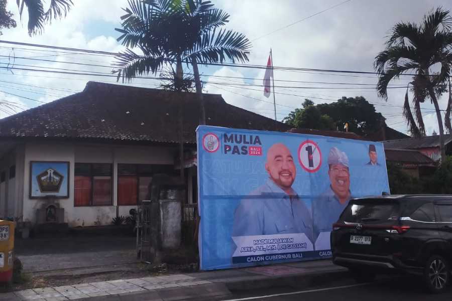 Bawaslu Bangli Pertanyakan Baliho Paslon Pilkada Bali Dipasang Di Depan ... Bawaslu Bangli Pertanyakan Baliho Paslon Pilkada Bali Dipasang Di Depan ...