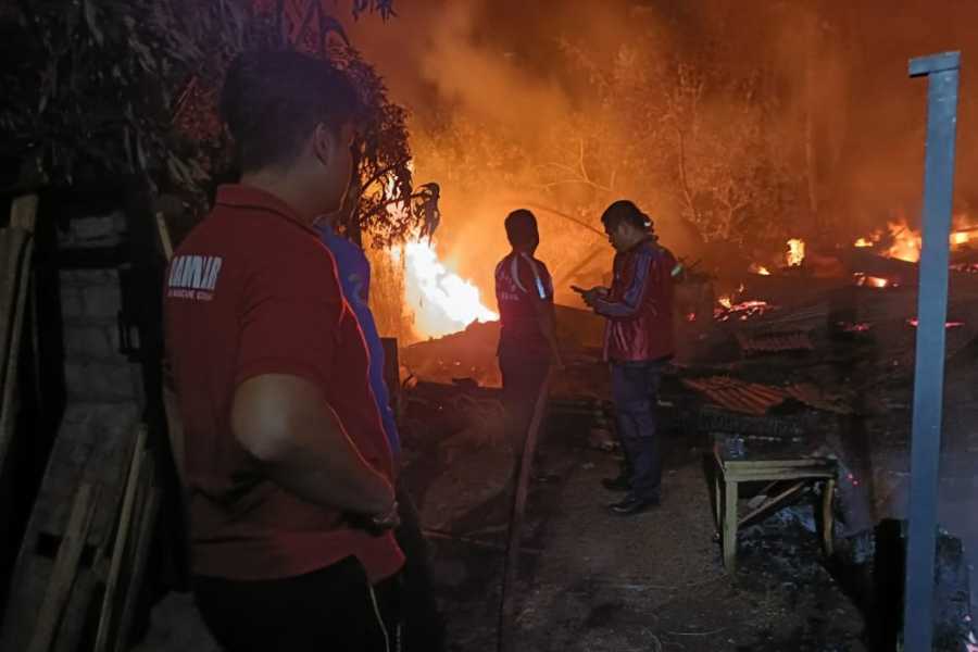 Gudang Kayu di Tejakula Ludes Terbakar | BALIPOST.com