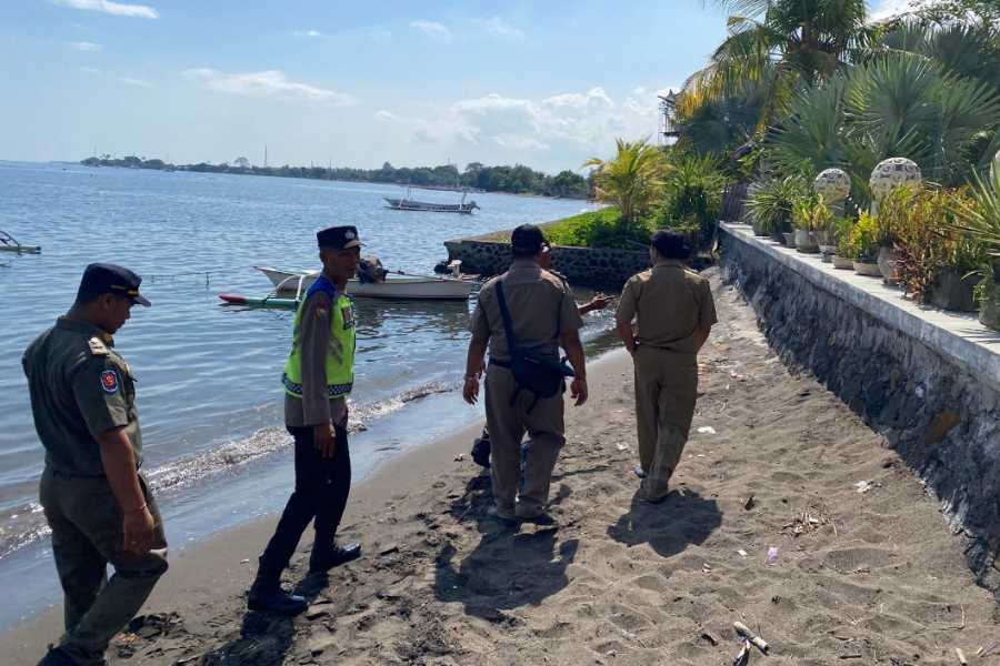 Pemilik Villa Bangun Pondasi di Sempadan Pantai | BALIPOST.com