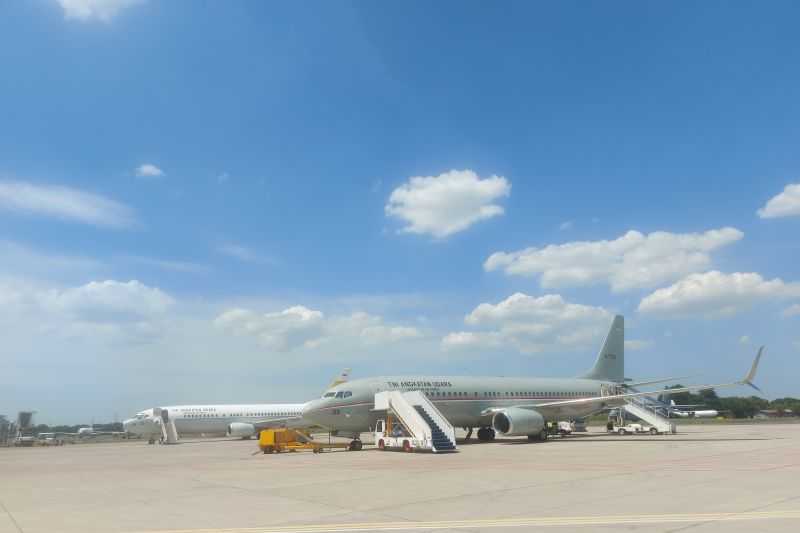 Pesawat TNI AU Antarkan Jokowi Pulang ke Solo | BALIPOST.com