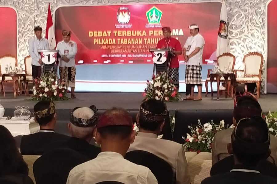 Debat Perdana Pilkada Tabanan, Dua Paslon Adu Program untuk Tabanan Maju | BALIPOST.com