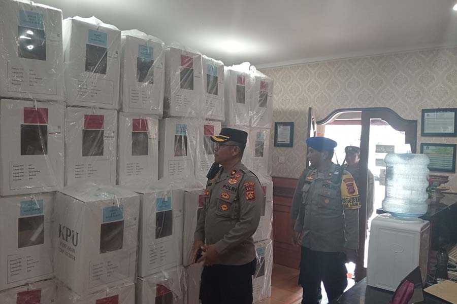 Kotak Suara di PPK, Polisi Siaga | BALIPOST.com
