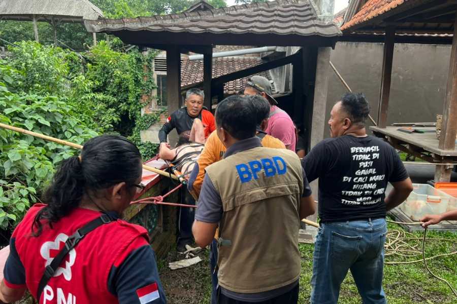 Diduga Depresi, WN Rusia Terjun ke Sungai | BALIPOST.com