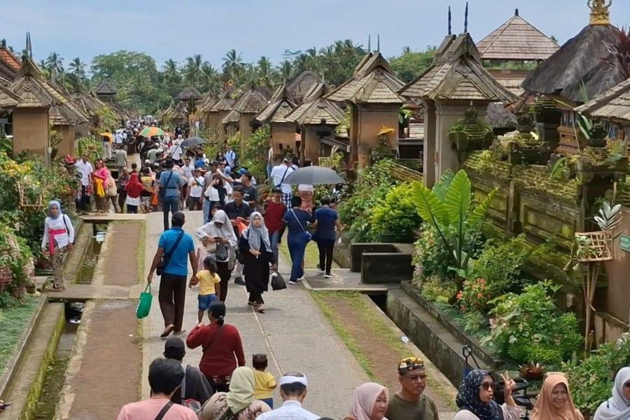 Desa Wisata Penglipuran Alami Lonjakan Kunjungan | BALIPOST.com