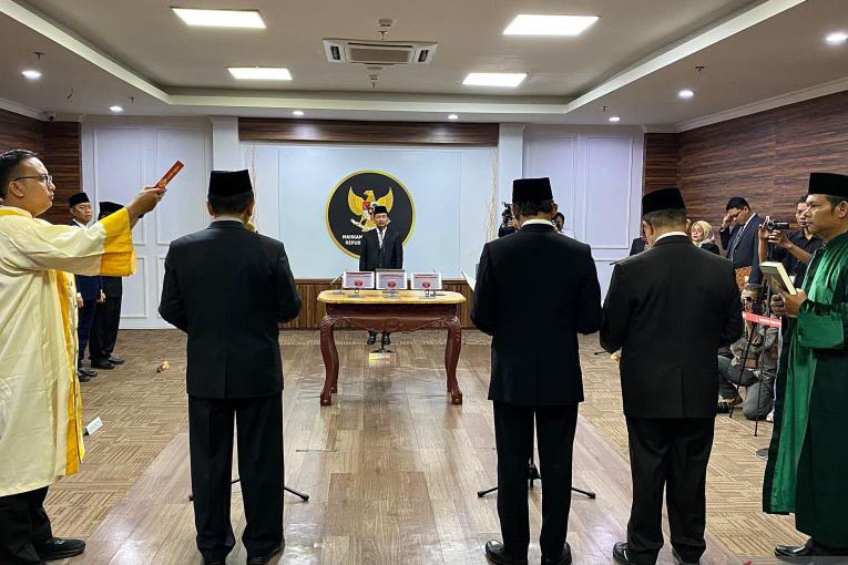 Diperpanjang, Masa Tugas Palguna Dkk Sebagai Anggota MKMK | BALIPOST.com