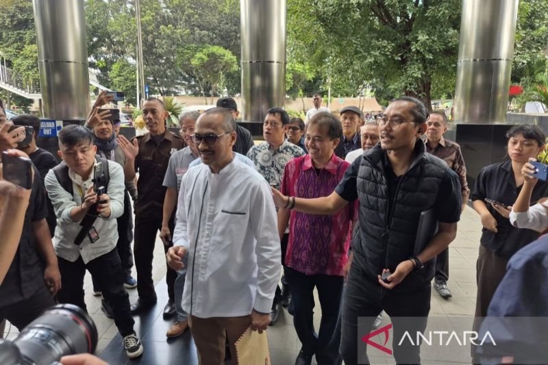 Dugaan Korupsi Pagar Laut Dilaporkan ke KPK | BALIPOST.com