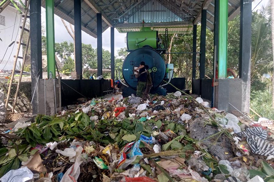 Hari Raya Galungan, Volume Sampah di Karangasem Meningkat 2 Ton ...