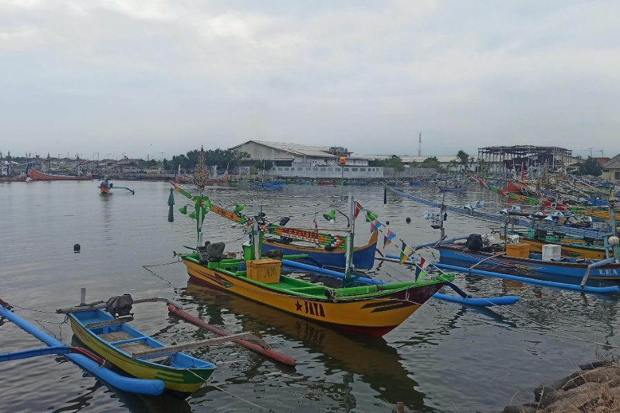 Perahunya Terbalik, Nelayan Terombang-ambing di Perairan Selatan Jembrana | BALIPOST.com