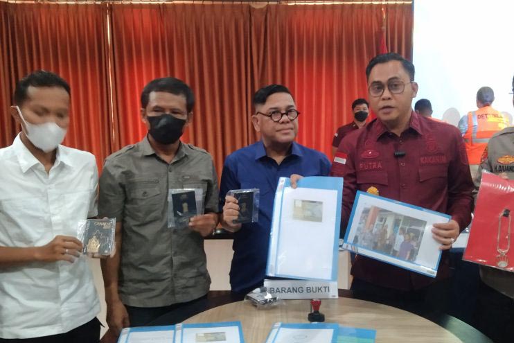 WN Inggris Diperiksa Imigrasi | BALIPOST.com