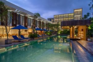 Dialoog Seminyak Resmi Dibuka, Hadirkan Gaya Modern di Destinasi Wisata ...