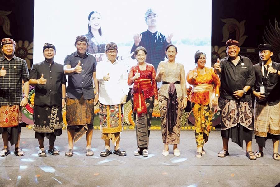 Bupati Badung Tutup Festival Seni Budaya Ke-13 Desa Adat Kuta ...