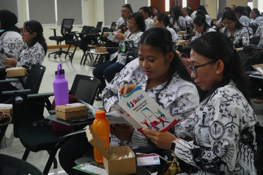 Wujudkan Transformasi Pendidikan, Guru Diberikan Edukasi Solusi Digital ...