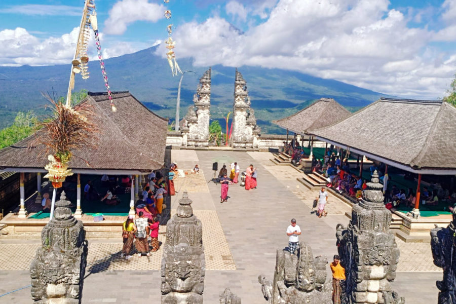 Hingga Juli, Lima Ratus Ribu Lebih Wisatawan Kunjungi Karangasem ...