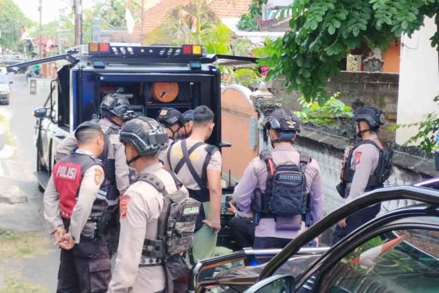 Paket Misterius di Kendran Buleleng, Polisi Masih Selidiki Pemiliknya ...