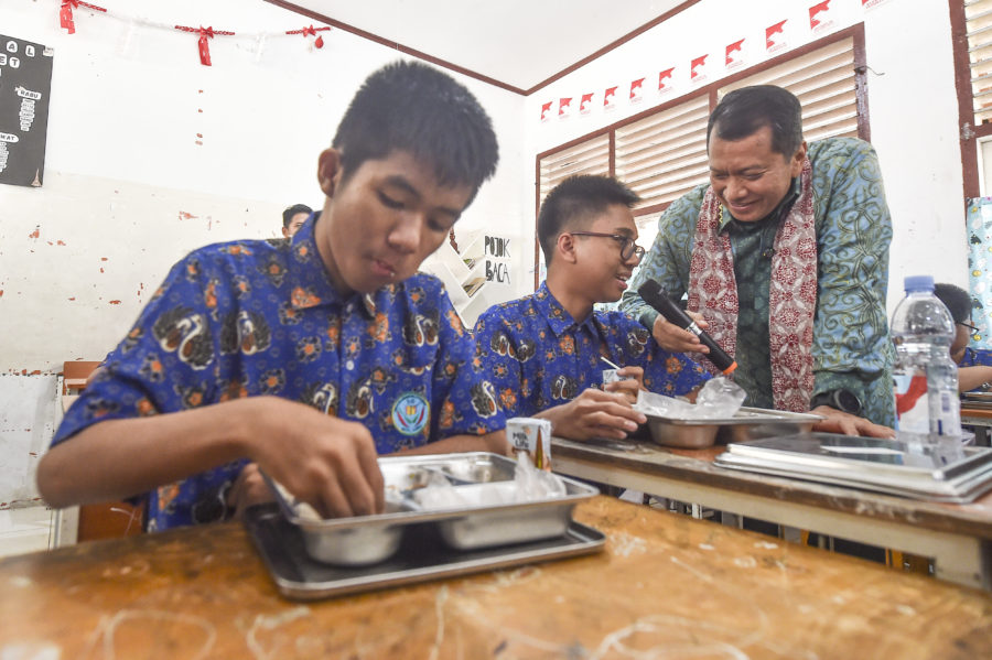 Dugaan 'Food Tray' MBG Mengandung Minyak Babi, Ini Hasil Penelusuran ...