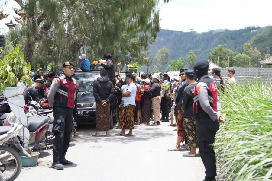 Dua Korban Perkelahian Berdarah di Songan Dimakamkan, Ratusan Personel ...