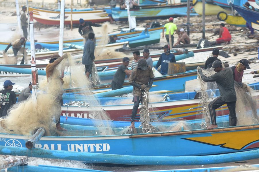Baik untuk Menangkap Ikan, Berikut Ala Ayuning Dewasa 22 November 2025 ...